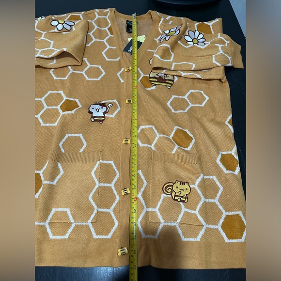 Sanrio | Sweaters | Sanrio Pompompurin And Friends Honeycomb Cardigan ...